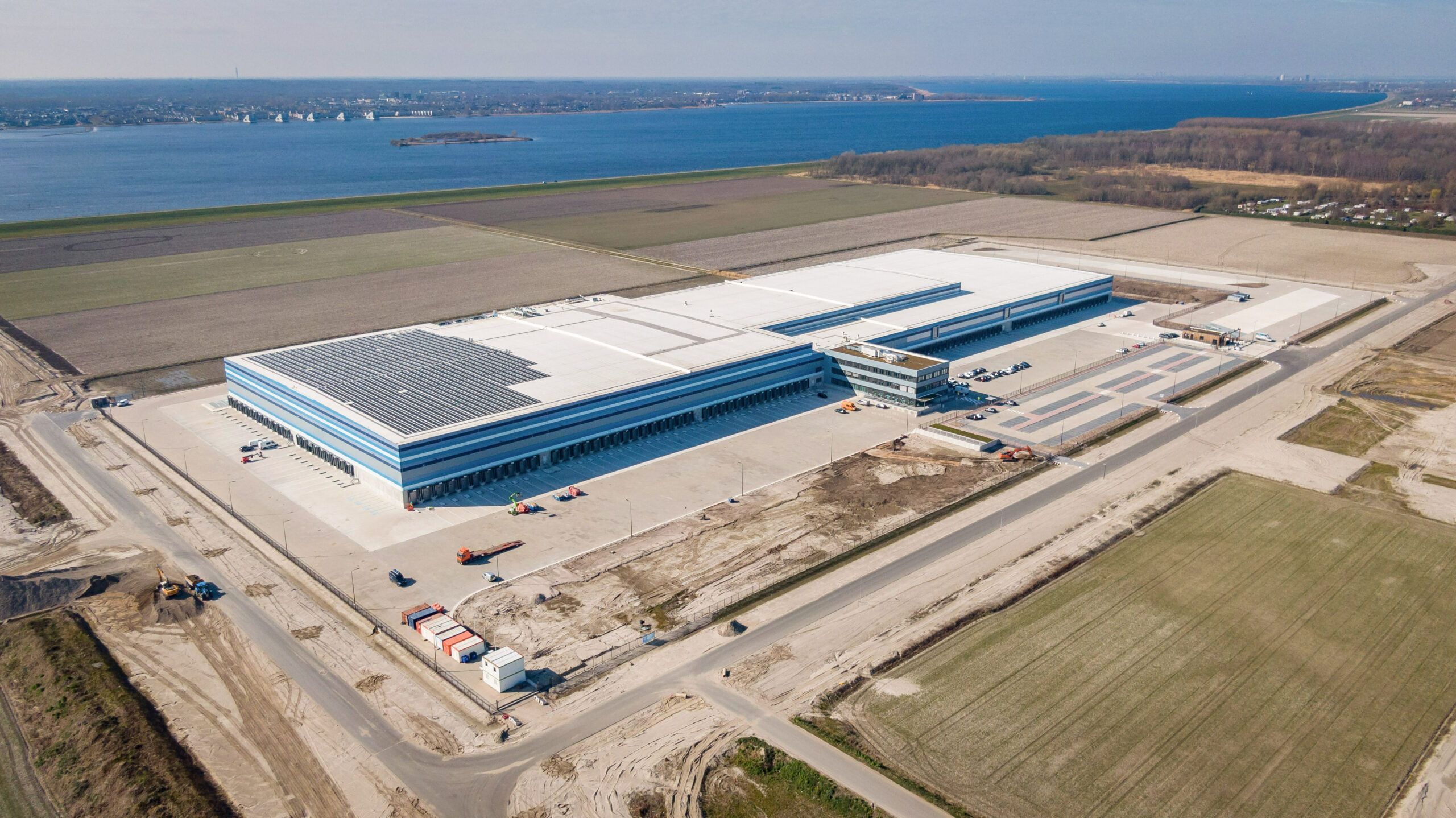 Lidl opent haar nieuwste duurzame distributiecentrum in Almere ...