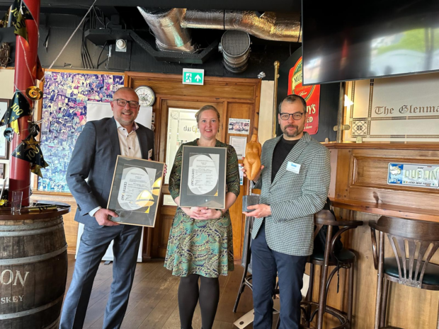 Geostick ontvangt als eerste Grafimediabedrijf het MVO-certificaat ISO ...