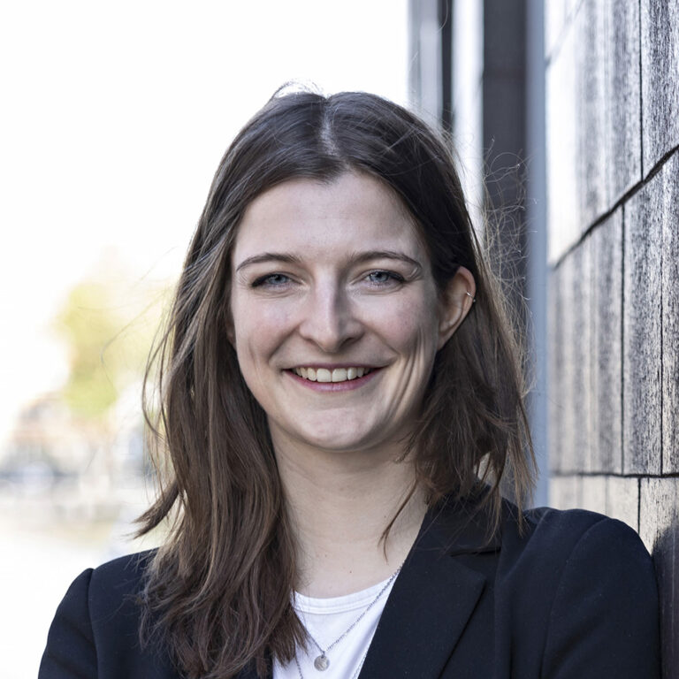 Flora Poppelaars (Partners for Innovation): 'Op weg naar digitale productpaspoorten in de ...