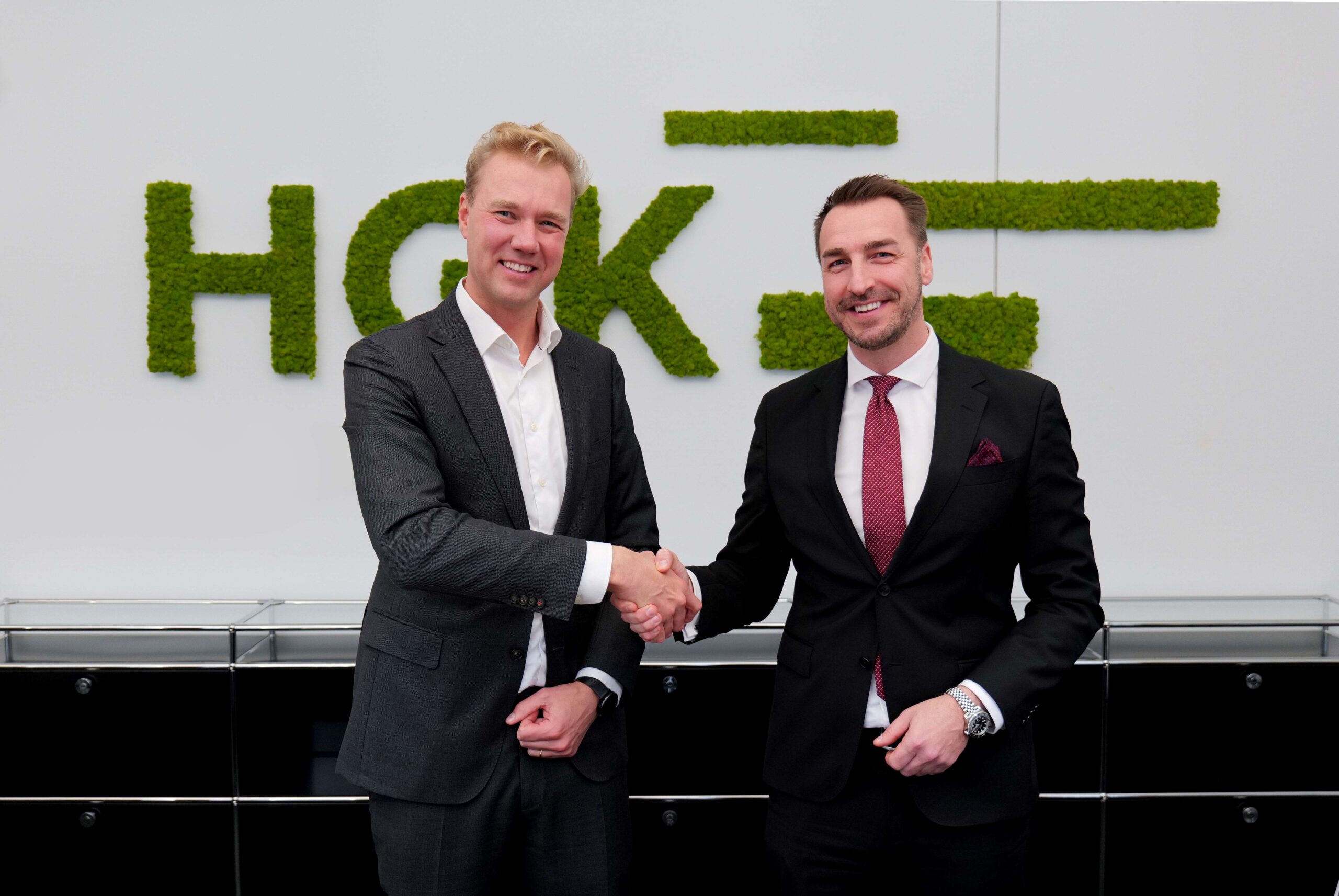 HGK-Group and the Port of Rotterdam are committed to climate-friendly ...